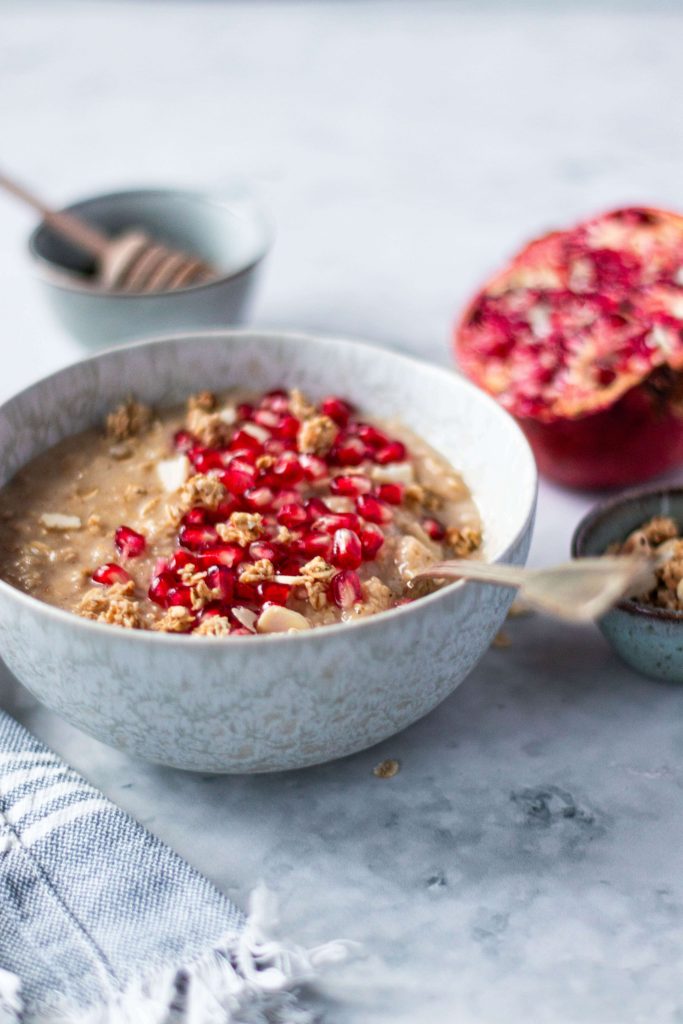 Oatmeal with Pomegranate: Unlock 5 Amazing Benefits of This Flavorful ...